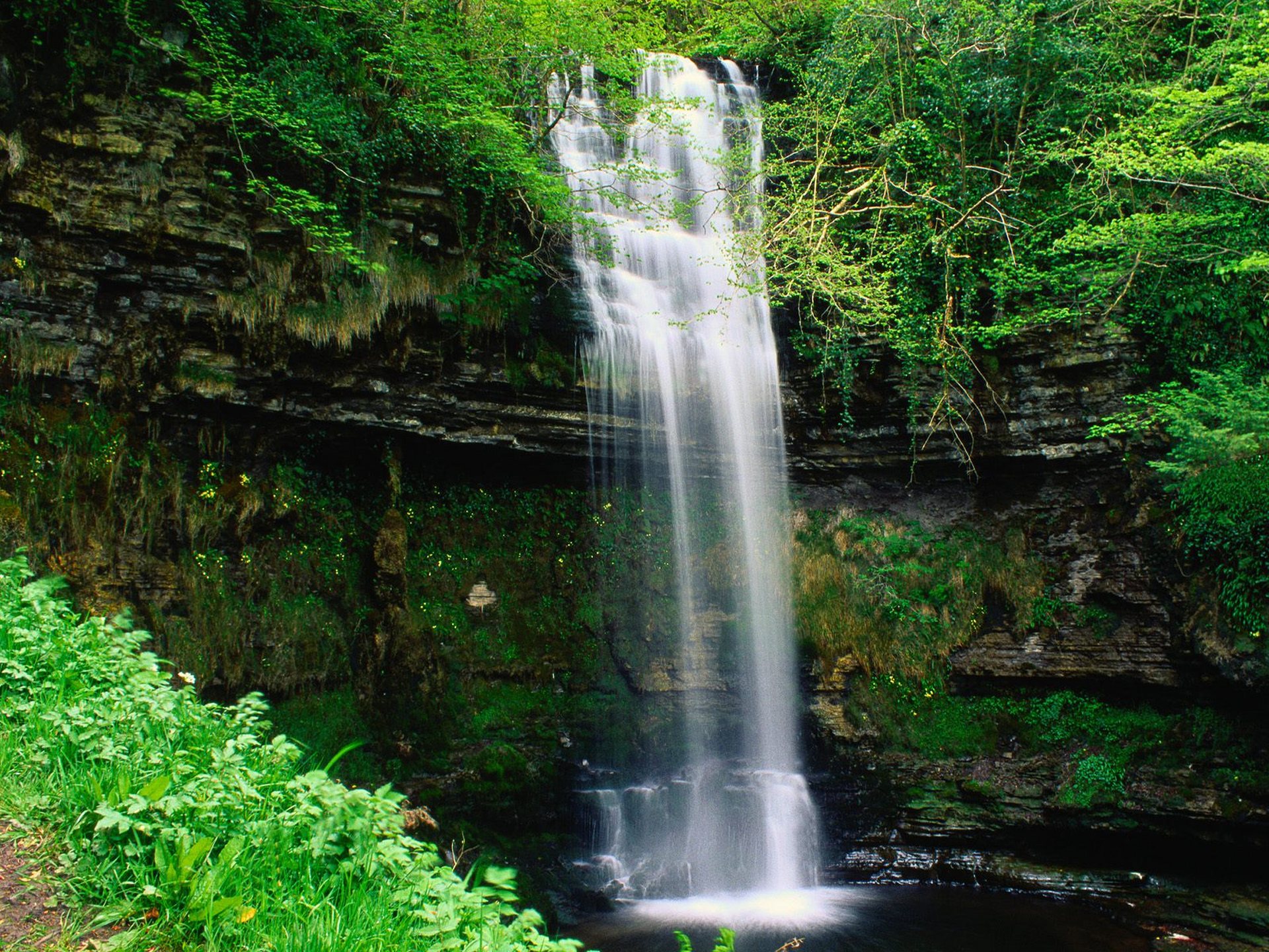 15 Pictures - Waterfalls